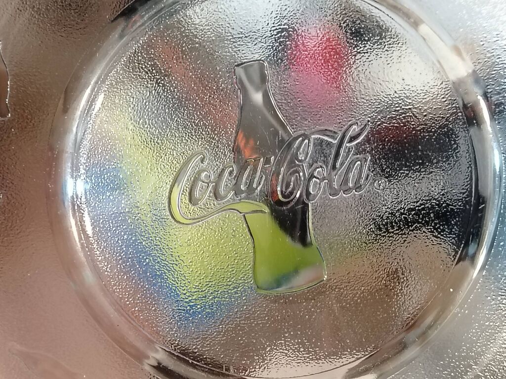 Stakleni tanjir coca cola Odlicno stanje Precnik 26 cm