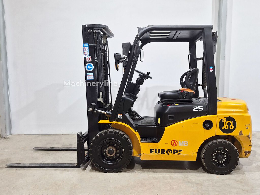 MB Forklift CPCD25T8 G51 dizel viljuškar