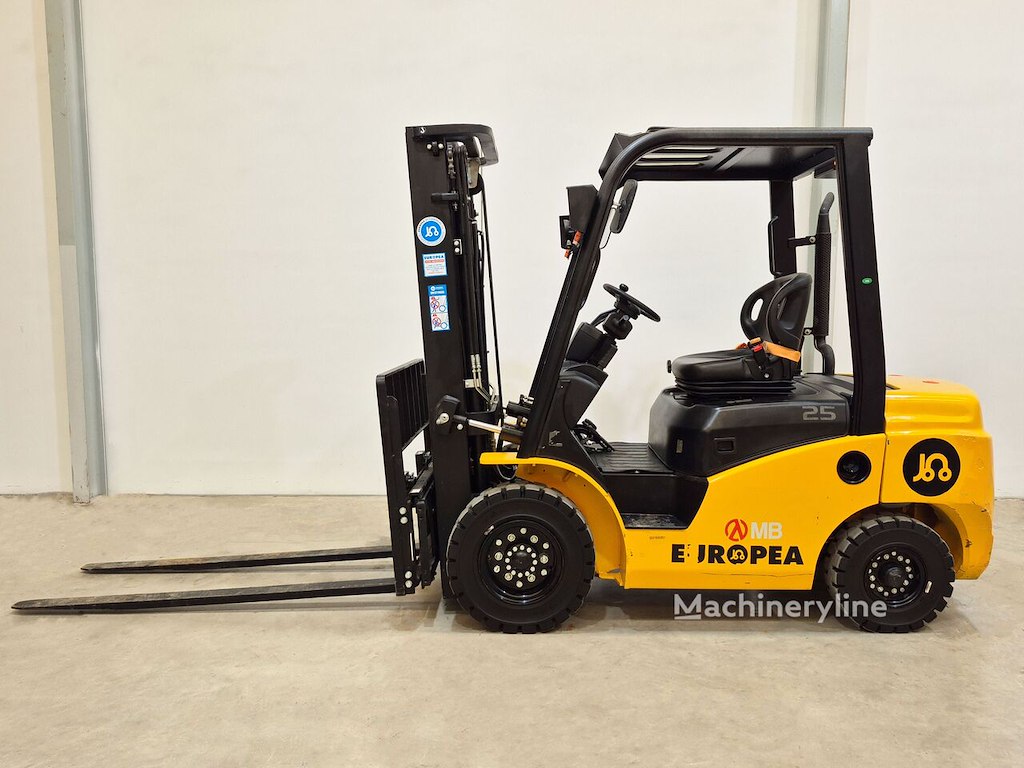 MB Forklift CPCD25T8 G51 dizel viljuškar