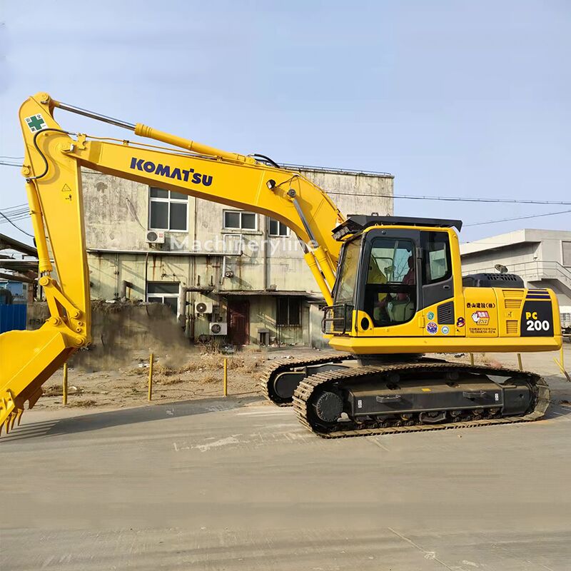 Komatsu PC200-8 bager guseničar