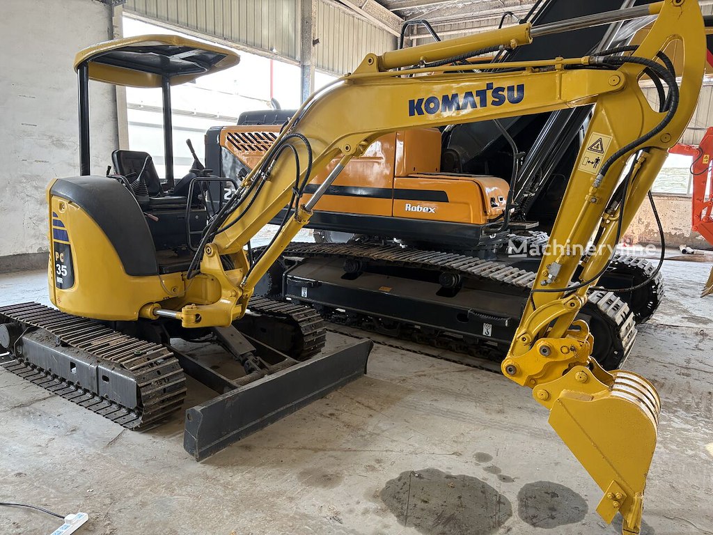 Komatsu PC35 mini bager