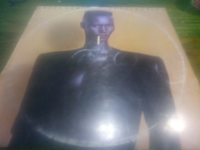 GRACE JONES - NIGHTCLUBBING