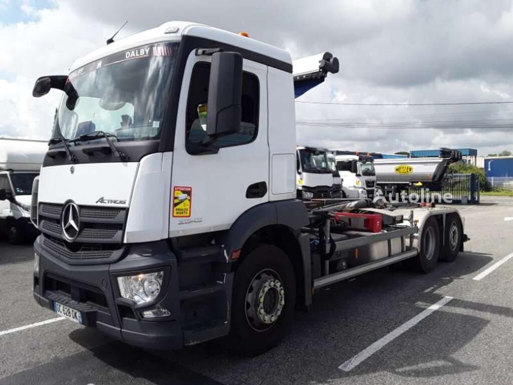 Mercedes-Benz Vehicle Rigid 6x2-4 hookloader kamion rol kiper (623788)