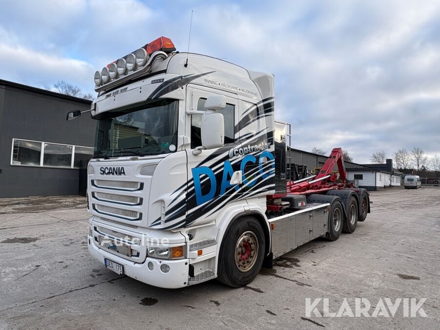 Prodaje se Scania R560 rol kiper sa kukom na aukciji