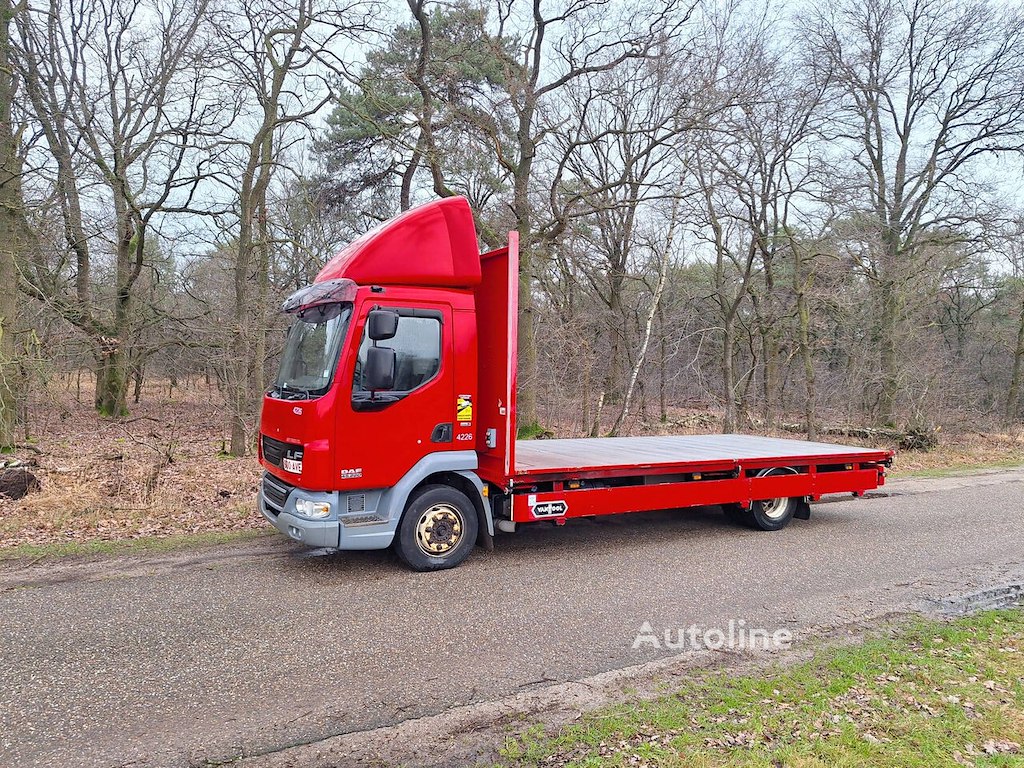 Prodaje se DAF LF45-220 kamion platforme na aukciji