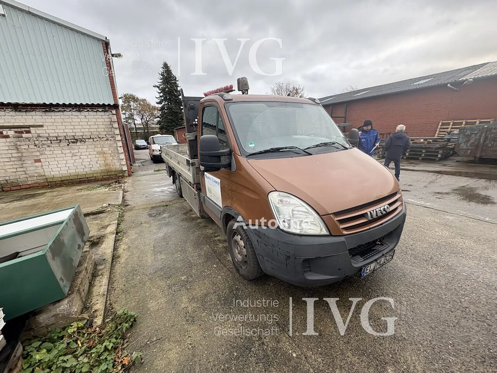 Prodaje se IVECO kamion kiper < 3.5t na aukciji