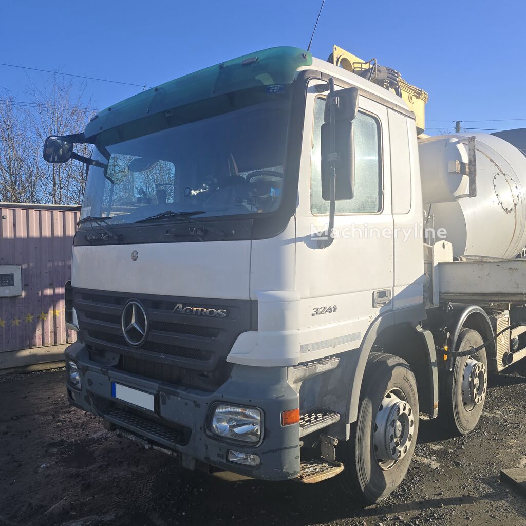 Putzmeister na šasiji Mercedes-Benz Actros 3241 pumpa za beton