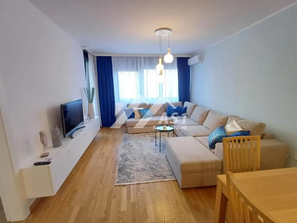Izdavanje, trosoban stan, 66m², Rotkvarija, Novi Sad Sve Podlokacije