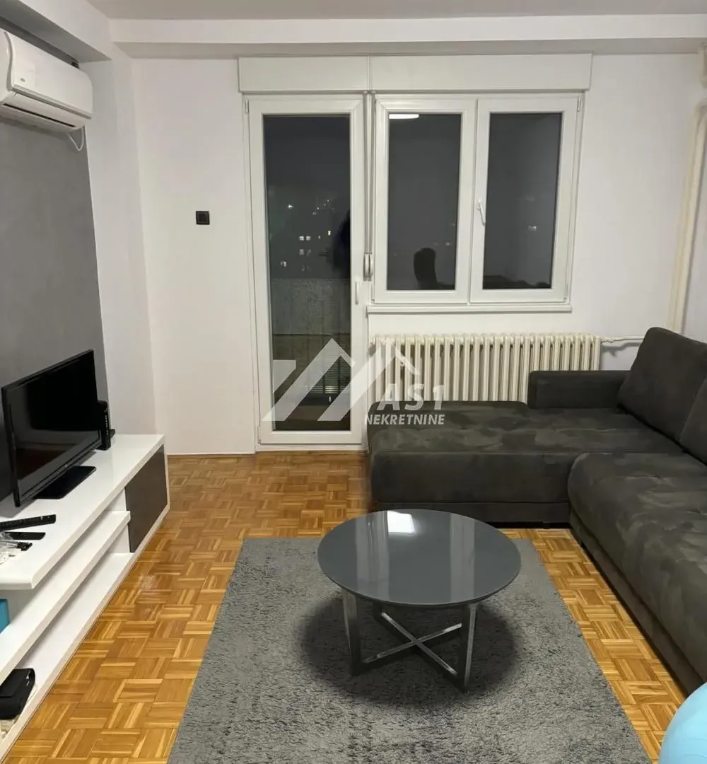Izdavanje, dvosoban stan, 53m², Nova Detelinara, Novi Sad Sve Podlokacije