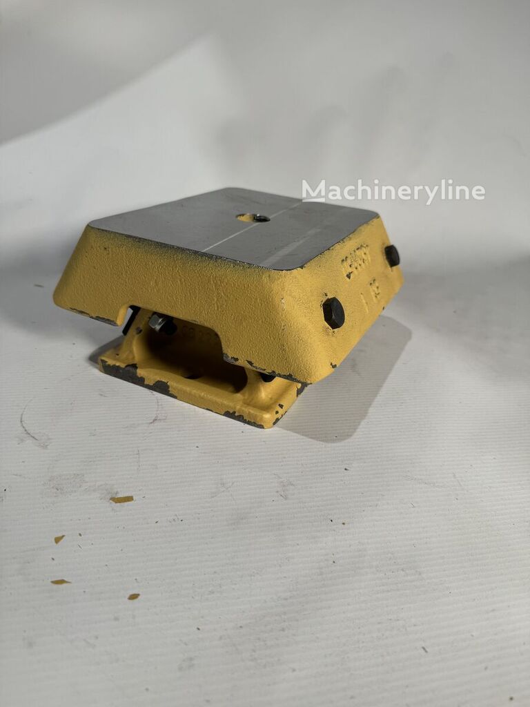 Komatsu 90185340 držač motora za Komatsu bagera