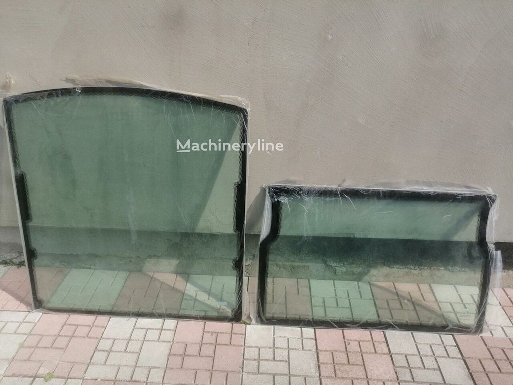 827/80451 vetrobransko staklo za JCB 8050 mini bagera