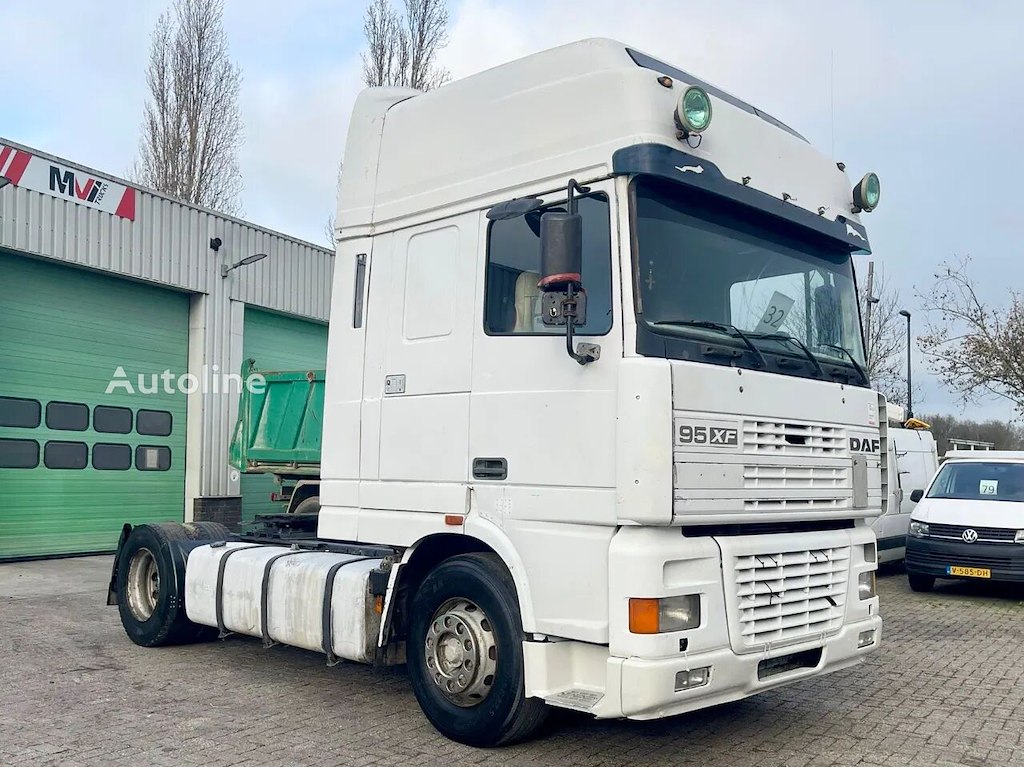 DAF XF 95.430 Manual tegljač