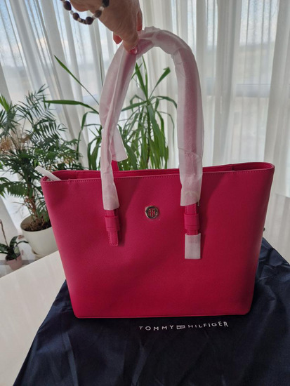 Tommy Hilfiger torba