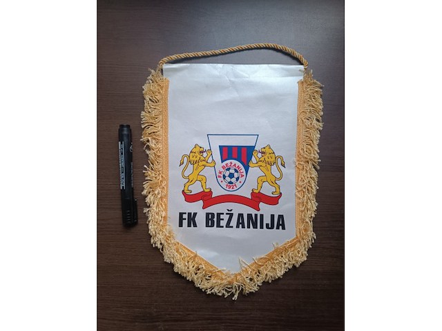 Kapitenska zastavica - Fk Bežanija