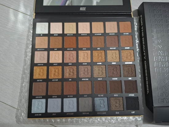 NOVA BEAUTY BAY Nude paleta senki 42
