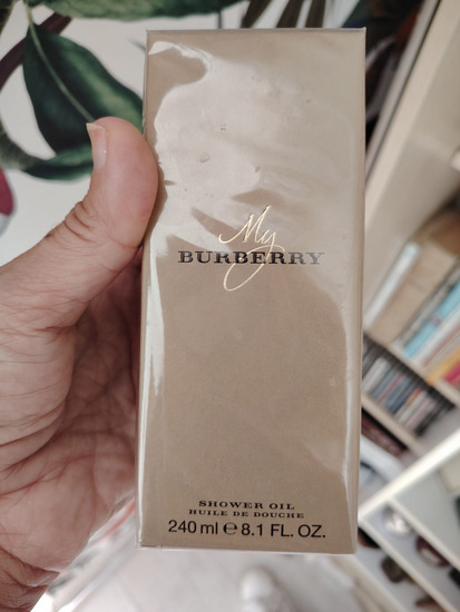 My Burberry Shower Oil