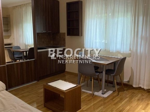 Novi Sad, Sajam, Cara Uroša *sa troškovima*, 1.5, 42m2, 550EUR