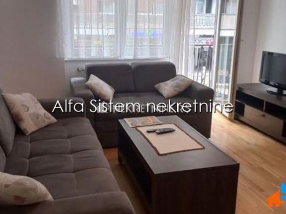 Vračar, Slavija, 3.0 stan, 59m2, 900 EUR, ID 40505