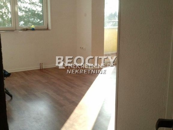 Rakovica, Labudovo brdo, Đuje i Dragoljuba, 1.0, 43m2, 90000EUR