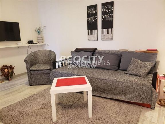 Zemun, Centar, Bežanijska, 1.0, 31m2, 88000EUR