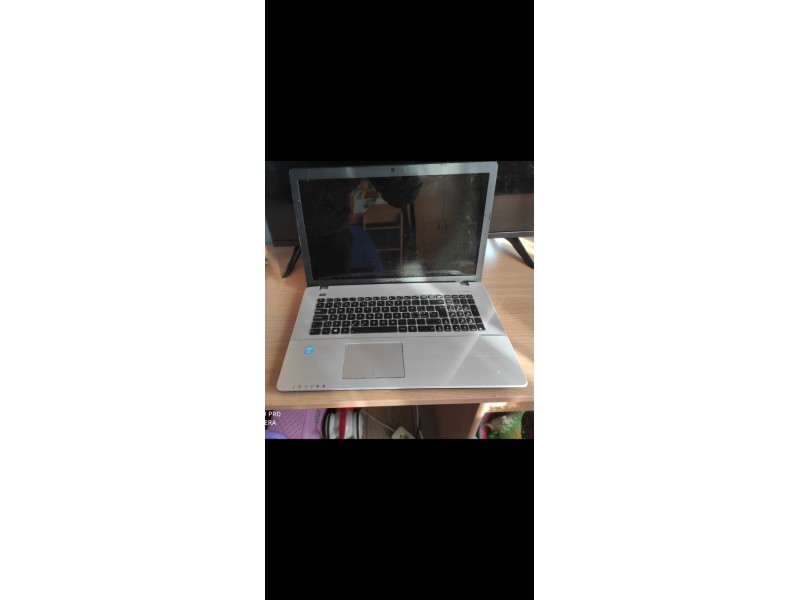 ASUS X750J
