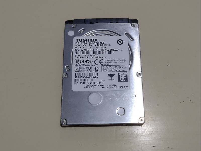 Tiny hard disk 320Gb Toshiba 2.5inch