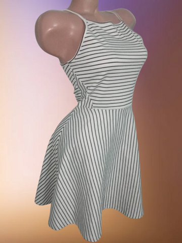 ❤️H&M❤️PRUGASTA VISKOZNA HALJINA XS- S