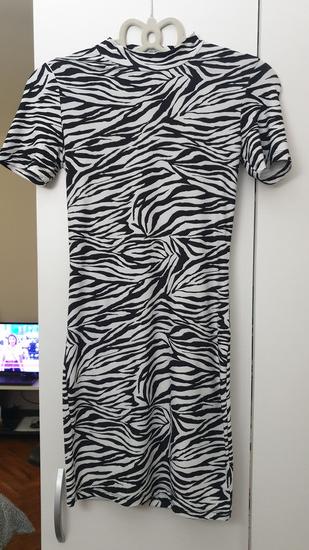 Bershka zebrasta haljina
