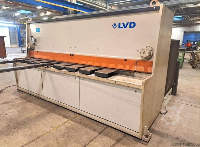 Hidraulične giljotine makaze
LVD HST-C 3100 x 10 mm CNC