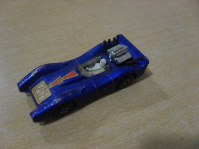 MATCHBOX - BLUE SHARK