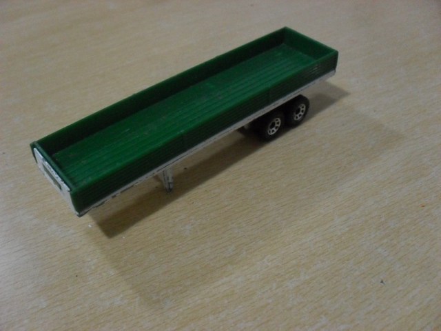 MATCHBOX - ARTICULATED TRAILER