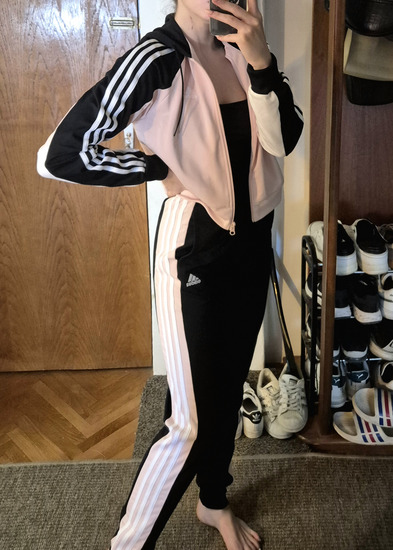 Nova adidas trenerka sa etiketom AKCIJA 4000