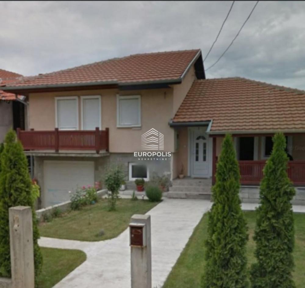 Komforna kuća na Ledinama od 160m2, na placu od 5 ari ID#8855 250.000 €