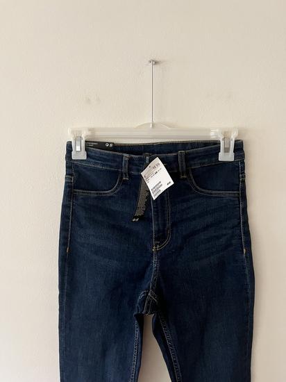 %1000% H&M super skinny high rise, tamne, 38, NOVE