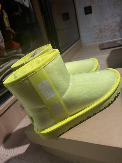 UGG nepromocive cizme snizene 8540 din