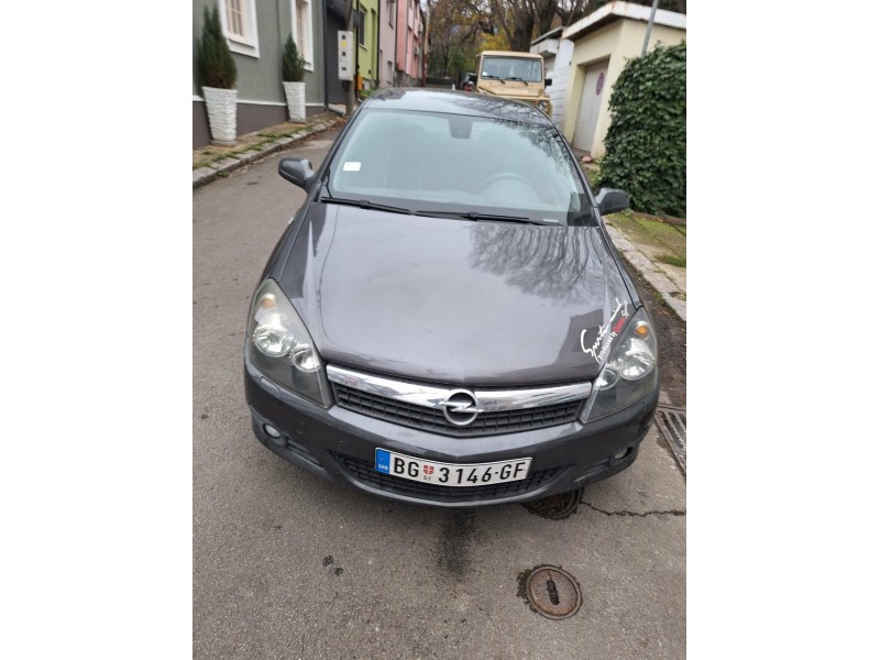 Astra GTC 2008 godiste