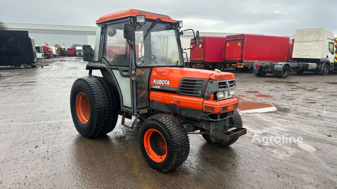 Prodaje se Kubota L4200 traktor točkaš na aukciji