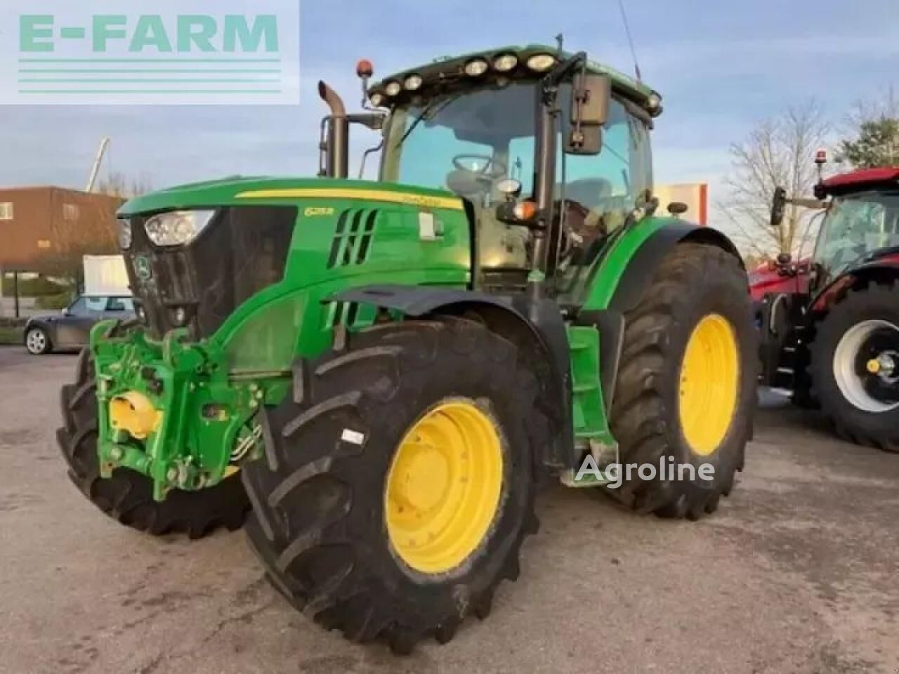John Deere 6215r traktor točkaš
