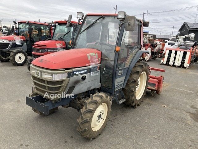 Yanmar TRACTOR(Yanmar) traktor točkaš