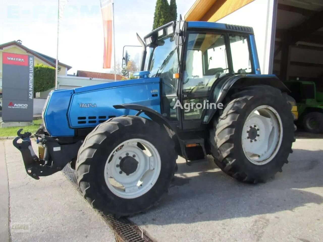 Valtra 6400 traktor točkaš