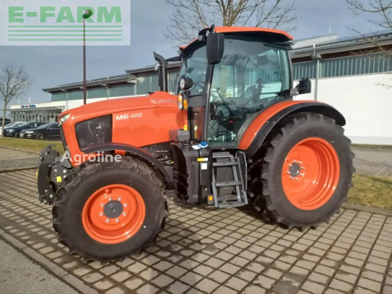 Kubota m6-122 traktor točkaš
