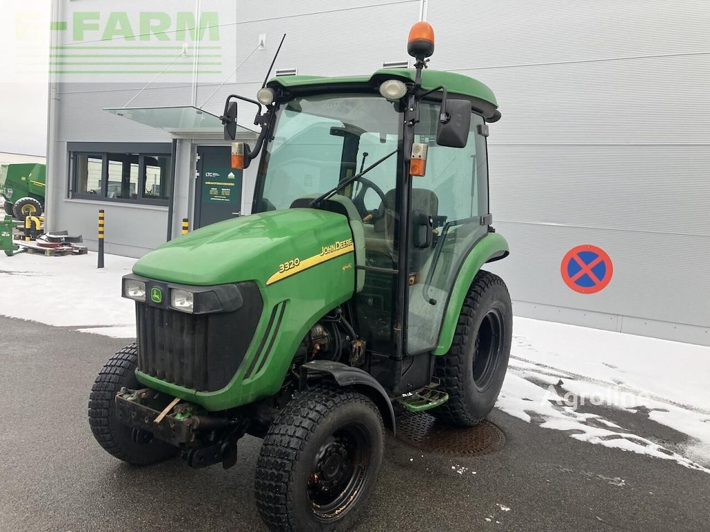 John Deere 3320 traktor točkaš
