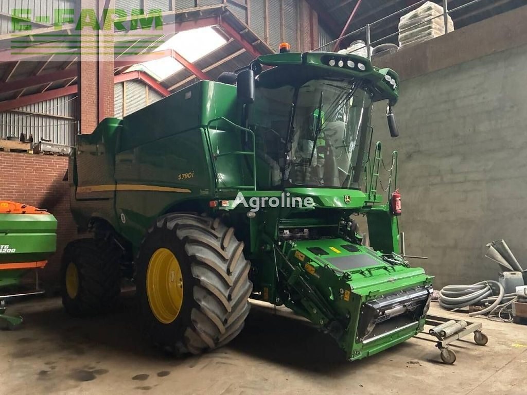 John Deere s 790i kombajn za žito