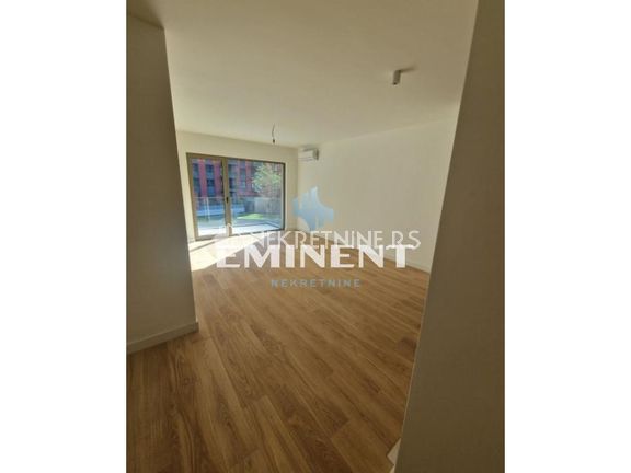 Savski venac, Beograd na vodi, Luke Ćelovića Trebinjca Queens Park, 3.0, 75m2, 1400 EUR