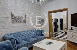 Iznajmljujem Stan-Apartman, Trg Republike, Beograd Grad