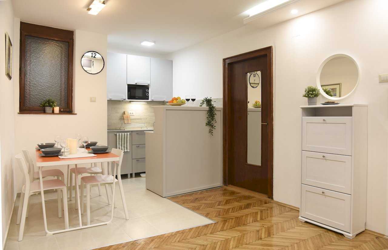 Apartman Milica
Apartman Milica – Udoban smeštaj u strogom centru Beograda