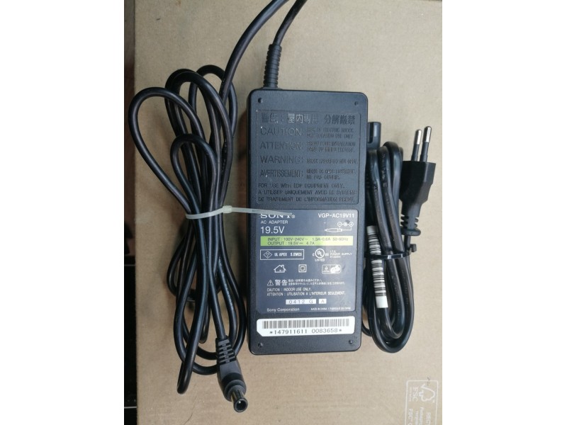 Adapter Sony VGP-AC19V11 19,5V --- 4,7A