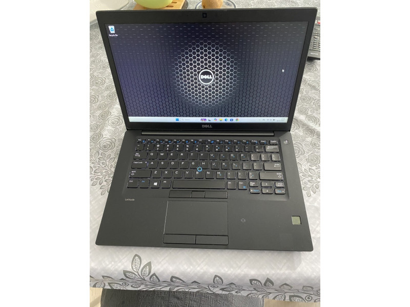 Dell Latitude 7490 i5 8gen