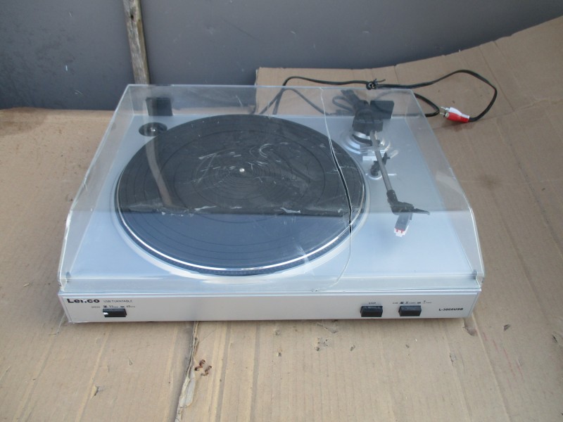 LENCO L 3866 USB Turntable -citaj opis