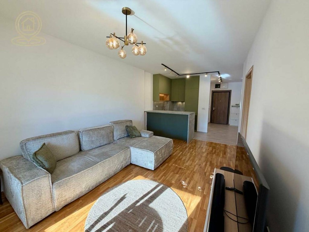 Izdavanje dvosobnog luksuznog stana kod Hale Pionir – odlična lokacija